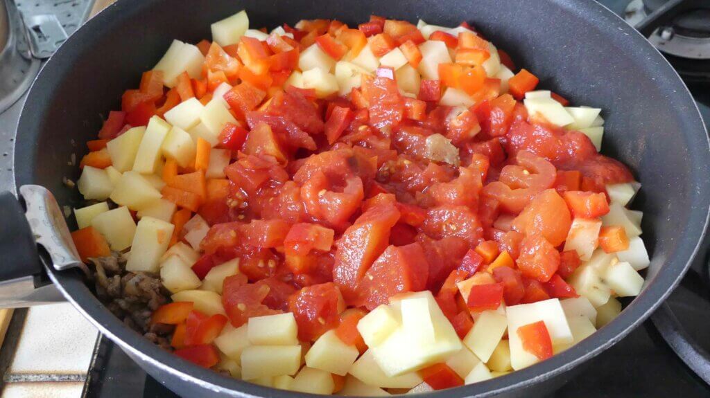 Soupe à la viande hachée et aux légumes - Withmo